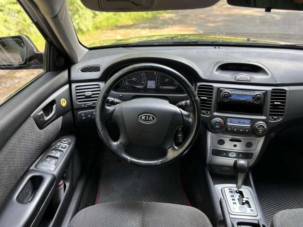 Red Kia Magentis 2007 in Vilnius, with an engine capacity of 2.00 L and mileage of 170 thousand km for 1250 €, photo 11 on AUTOMOTO.COM.LV