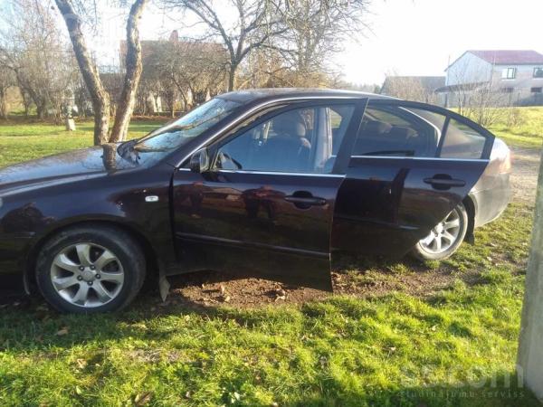Kia Magentis 2007 in Kuldiga, with an engine capacity of 2.00 L and mileage of 242 thousand km for 600 €, photo 4 on AUTOMOTO.COM.LV
