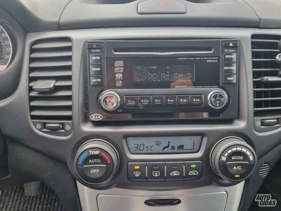 Kia Magentis 2007 in Radviliskis, with an engine capacity of 2.00 L and mileage of 204 thousand km for 800 €, photo 14 on AUTOMOTO.COM.LV