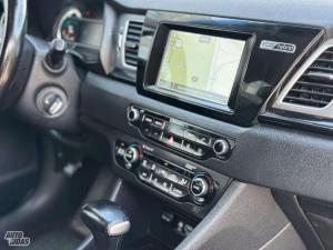 Black Kia Niro 2016 in Vilnius, with an engine capacity of 1.60 L and mileage of 308 thousand km for 9500 €, photo 17 on AUTOMOTO.COM.LV