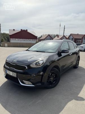 Black Kia Niro 2016 in Klaipeda, with an engine capacity of 1.60 L and mileage of 311 thousand km for 7700 €, photo  on AUTOMOTO.COM.LV