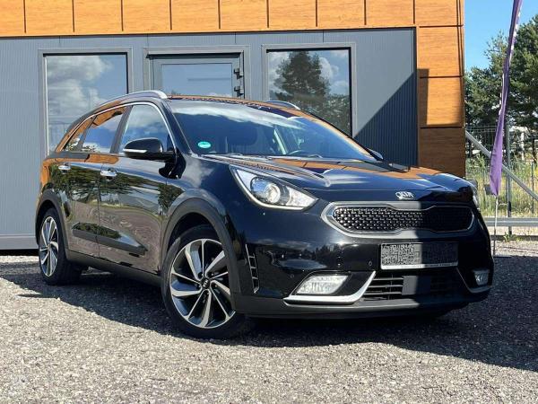 Kia Niro 2017 Kauņa vietnē Melns Kia Niro 2017 Kauņa, ar dzinēja tilpumu 1.59 L un nobraukumu 235 tūkst. km par 11500 €, foto 1 vietnē AUTOMOTO.COM.LV