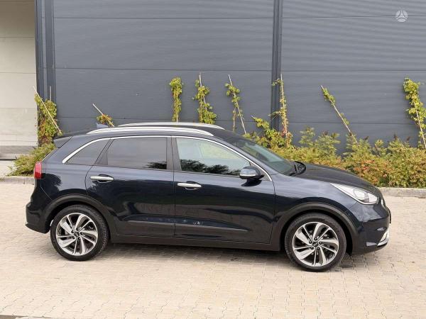 Melns Kia Niro 2017 Viļņa, ar dzinēja tilpumu 1.59 L un nobraukumu 122 tūkst. km par 12950 €, foto 6 vietnē AUTOMOTO.COM.LV