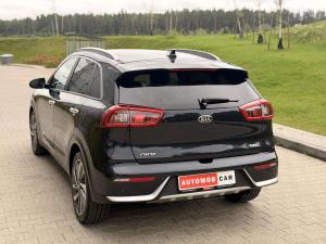 Black Kia Niro 2017 in Vilnius, with an engine capacity of 1.59 L and mileage of 122 thousand km for 12950 €, photo 10 on AUTOMOTO.COM.LV