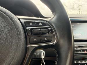 Black Kia Niro 2017 in Vilnius, with an engine capacity of 1.59 L and mileage of 122 thousand km for 12950 €, photo 32 on AUTOMOTO.COM.LV