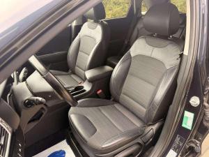 Black Kia Niro 2017 in Vilnius, with an engine capacity of 1.59 L and mileage of 122 thousand km for 12950 €, photo 15 on AUTOMOTO.COM.LV