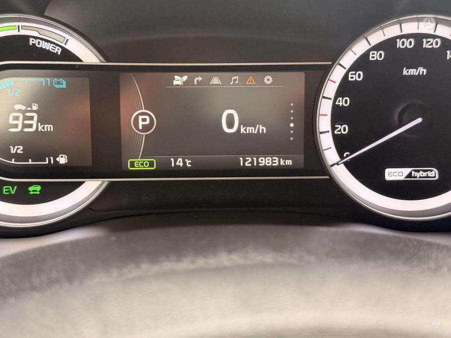 Black Kia Niro 2017 in Vilnius, with an engine capacity of 1.59 L and mileage of 122 thousand km for 12950 €, photo 33 on AUTOMOTO.COM.LV