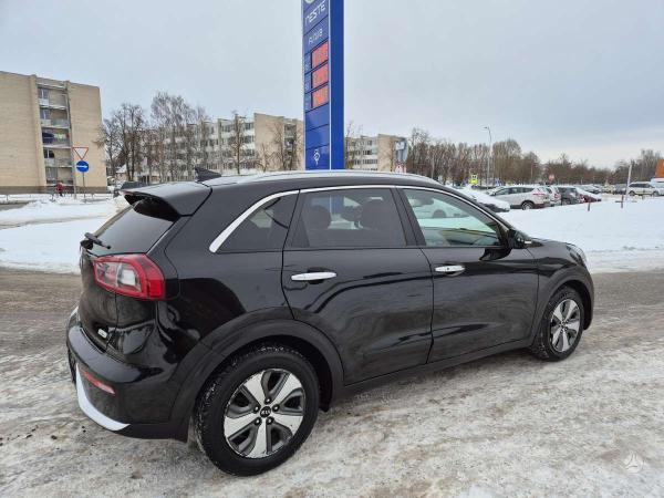 Melns Kia Niro 2019 Panevēža, ar dzinēja tilpumu 1.59 L un nobraukumu 510 tūkst. km par 8100 €, foto 5 vietnē AUTOMOTO.COM.LV