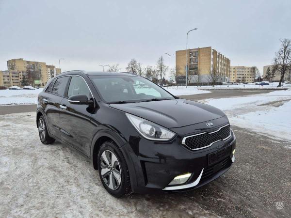 Melns Kia Niro 2019 Panevēža, ar dzinēja tilpumu 1.59 L un nobraukumu 510 tūkst. km par 8100 €, foto 8 vietnē AUTOMOTO.COM.LV