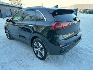 Black Kia Niro 2020 in Kaunas, with an engine capacity of 0.00 L and mileage of 160 thousand km for 15700 €, photo 5 on AUTOMOTO.COM.LV