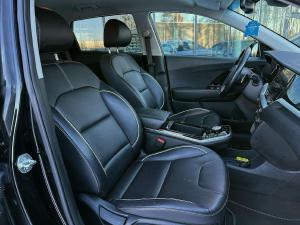 Black Kia Niro 2020 in Kaunas, with an engine capacity of 0.00 L and mileage of 160 thousand km for 15700 €, photo 14 on AUTOMOTO.COM.LV