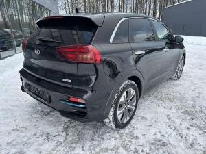 Melns Kia Niro 2020 Kauņa, ar dzinēja tilpumu 0.00 L un nobraukumu 214 tūkst. km par 14200 €, foto 4 vietnē AUTOMOTO.COM.LV