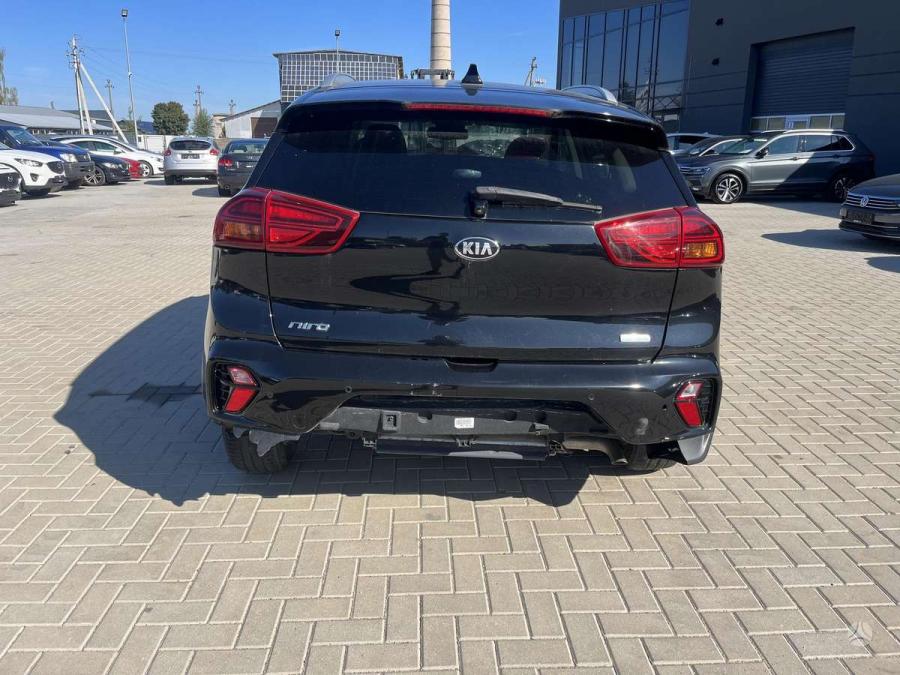 Melns Kia Niro 2020 Tauragė, ar dzinēja tilpumu 1.59 L un nobraukumu 34 tūkst. km par 7900 €, foto 7 vietnē AUTOMOTO.COM.LV