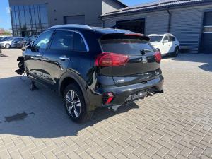 Melns Kia Niro 2020 Tauragė, ar dzinēja tilpumu 1.59 L un nobraukumu 34 tūkst. km par 7900 €, foto 8 vietnē AUTOMOTO.COM.LV