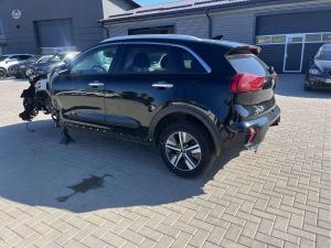 Melns Kia Niro 2020 Tauragė, ar dzinēja tilpumu 1.59 L un nobraukumu 34 tūkst. km par 7900 €, foto 9 vietnē AUTOMOTO.COM.LV