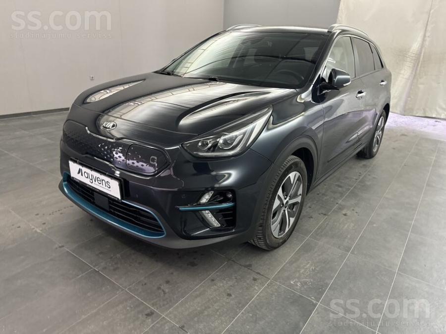 Melns Kia Niro 2020 Rīga, ar dzinēja tilpumu 0.00 L un nobraukumu 118 tūkst. km par 22990 €, foto 1 vietnē AUTOMOTO.COM.LV