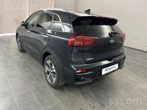 Melns Kia Niro 2020 Rīga, ar dzinēja tilpumu 0.00 L un nobraukumu 118 tūkst. km par 22990 €, foto 5 vietnē AUTOMOTO.COM.LV