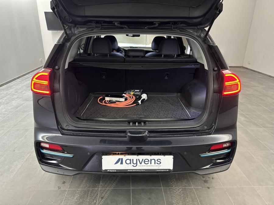 Melns Kia Niro 2020 Rīga, ar dzinēja tilpumu 0.00 L un nobraukumu 118 tūkst. km par 22990 €, foto 3 vietnē AUTOMOTO.COM.LV