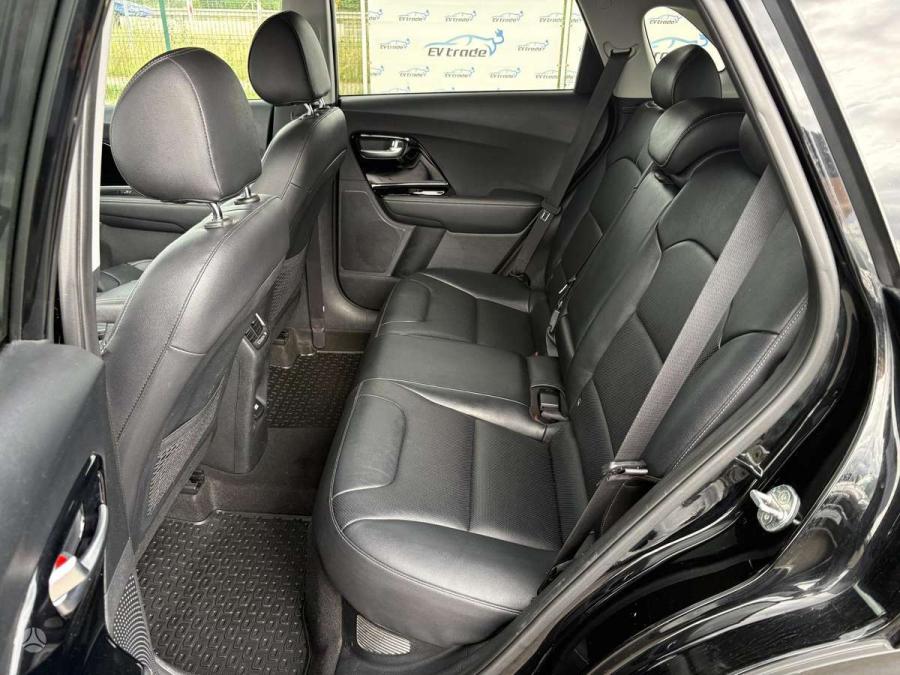 Melns Kia Niro 2020 Viļņa, ar dzinēja tilpumu 1.59 L un nobraukumu 164 tūkst. km par 16600 €, foto 6 vietnē AUTOMOTO.COM.LV