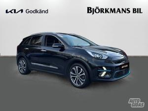Black Kia Niro 2021 in Kaunas, with an engine capacity of 0.00 L and mileage of 95 thousand km for 23322 €, photo 3 on AUTOMOTO.COM.LV