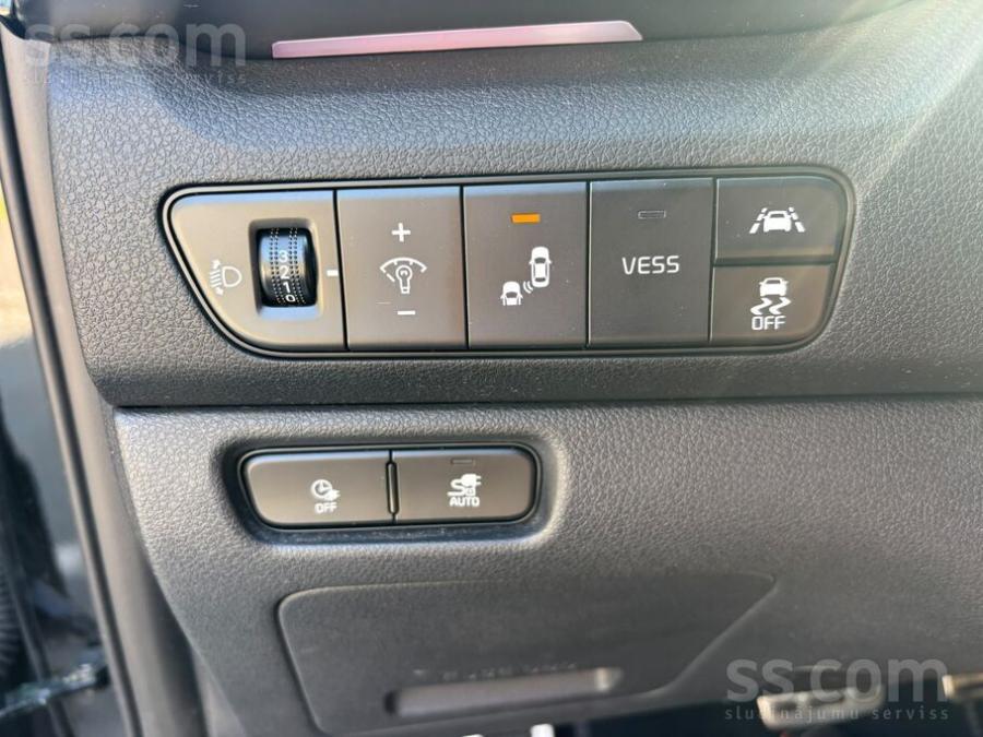 Melns Kia Niro 2021 Rīga, ar dzinēja tilpumu 1.60 L un nobraukumu 105 tūkst. km par 22500 €, foto 9 vietnē AUTOMOTO.COM.LV