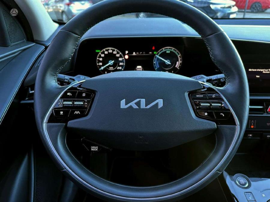 Melns Kia Niro 2022 Kauņa, ar dzinēja tilpumu 1.59 L un nobraukumu 156 tūkst. km par 18900 €, foto 12 vietnē AUTOMOTO.COM.LV