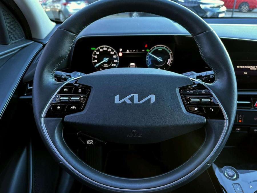 Melns Kia Niro 2022 Kauņa, ar dzinēja tilpumu 1.59 L un nobraukumu 156 tūkst. km par 18900 €, foto 11 vietnē AUTOMOTO.COM.LV