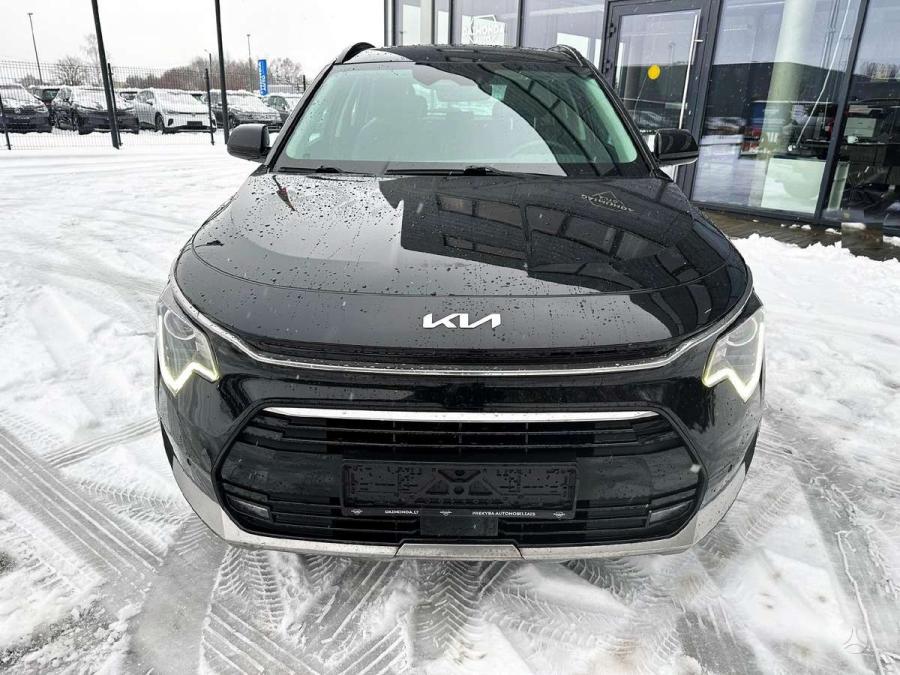 Melns Kia Niro 2022 Kauņa, ar dzinēja tilpumu 1.59 L un nobraukumu 191 tūkst. km par 16900 €, foto 2 vietnē AUTOMOTO.COM.LV