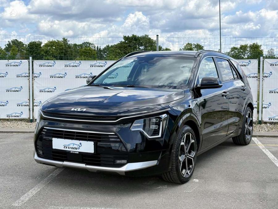 Черный Киа Niro 2022 в Вильнюс, объемом двигателя 1.58 л и пробегом 160 тыс. км за 20500 €, фото 1 на AUTOMOTO.COM.LV