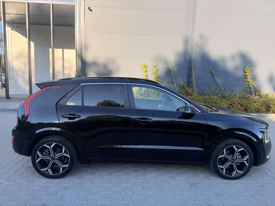 Melns Kia Niro 2022 Viļņa, ar dzinēja tilpumu 1.59 L un nobraukumu 168 tūkst. km par 19650 €, foto 7 vietnē AUTOMOTO.COM.LV