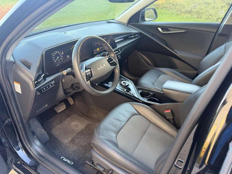 Melns Kia Niro 2022 Viļņa, ar dzinēja tilpumu 1.59 L un nobraukumu 168 tūkst. km par 19650 €, foto 19 vietnē AUTOMOTO.COM.LV