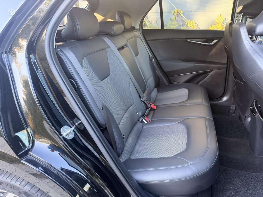 Melns Kia Niro 2022 Viļņa, ar dzinēja tilpumu 1.59 L un nobraukumu 168 tūkst. km par 19650 €, foto 27 vietnē AUTOMOTO.COM.LV