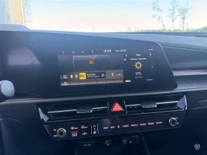 Melns Kia Niro 2022 Viļņa, ar dzinēja tilpumu 1.59 L un nobraukumu 168 tūkst. km par 19650 €, foto 37 vietnē AUTOMOTO.COM.LV