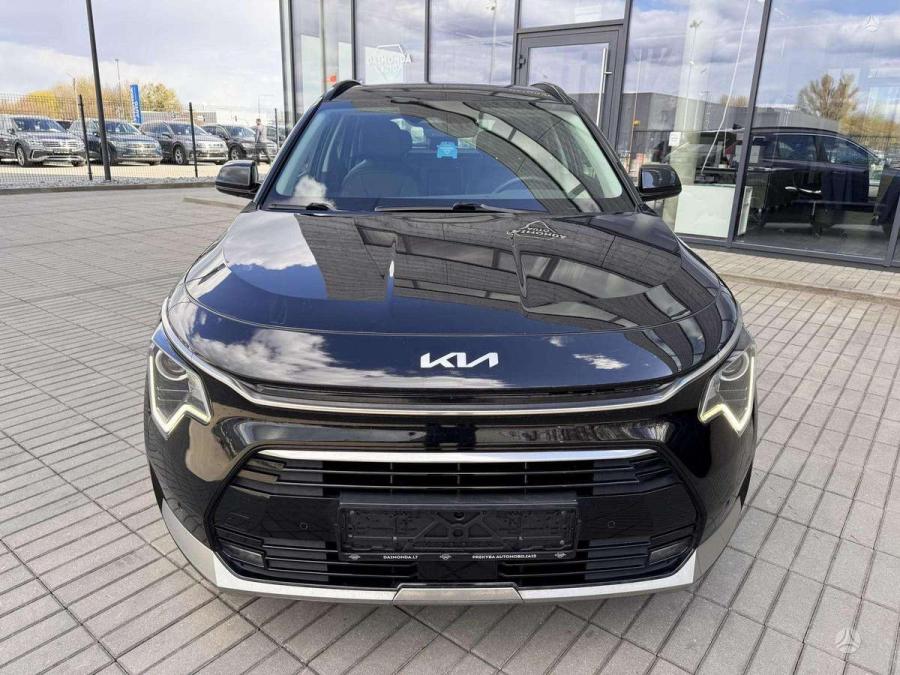 Melns Kia Niro 2022 Kauņa, ar dzinēja tilpumu 1.59 L un nobraukumu 191 tūkst. km par 16700 €, foto 3 vietnē AUTOMOTO.COM.LV