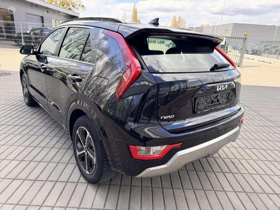 Melns Kia Niro 2022 Kauņa, ar dzinēja tilpumu 1.59 L un nobraukumu 191 tūkst. km par 16700 €, foto 6 vietnē AUTOMOTO.COM.LV