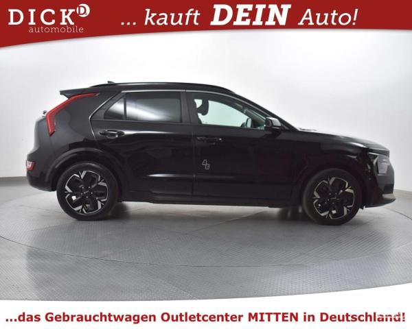 Black Kia Niro 2023 in Kaunas, with an engine capacity of 0.00 L and mileage of 56 thousand km for 26673 €, photo 5 on AUTOMOTO.COM.LV