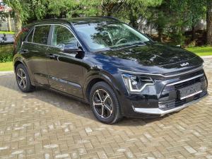 Melns Kia Niro 2023 Kauņa, ar dzinēja tilpumu 1.58 L un nobraukumu 6 tūkst. km par 24999 €, foto 3 vietnē AUTOMOTO.COM.LV