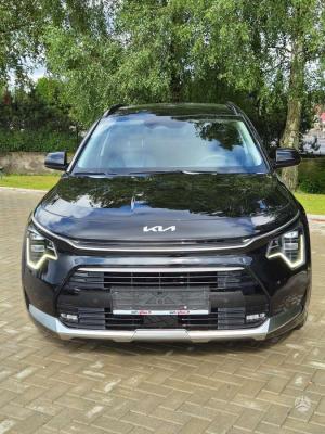 Melns Kia Niro 2023 Kauņa, ar dzinēja tilpumu 1.58 L un nobraukumu 6 tūkst. km par 24999 €, foto 7 vietnē AUTOMOTO.COM.LV