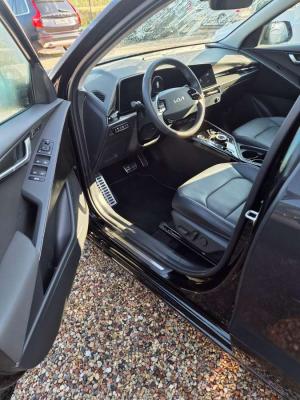 Melns Kia Niro 2023 Kauņa, ar dzinēja tilpumu 1.58 L un nobraukumu 6 tūkst. km par 24999 €, foto 19 vietnē AUTOMOTO.COM.LV