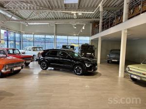 Black Kia Niro 2023 in Dobele, with an engine capacity of 0.00 L and mileage of 69 thousand km for 28950 €, photo 11 on AUTOMOTO.COM.LV