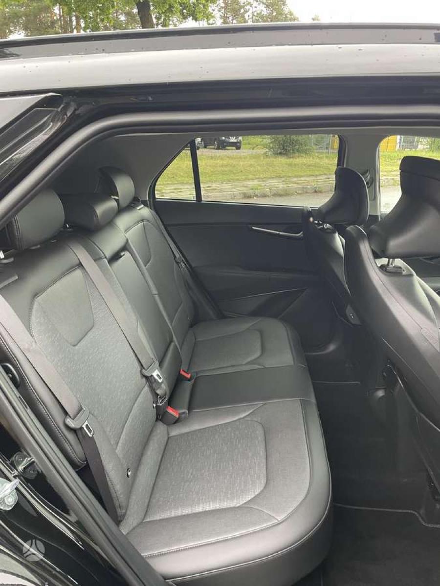 Melns Kia Niro 2025 Viļņa, ar dzinēja tilpumu 1.60 L un nobraukumu 25 tūkst. km par 23500 €, foto 19 vietnē AUTOMOTO.COM.LV
