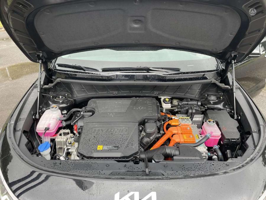 Melns Kia Niro 2025 Viļņa, ar dzinēja tilpumu 1.60 L un nobraukumu 25 tūkst. km par 23500 €, foto 29 vietnē AUTOMOTO.COM.LV