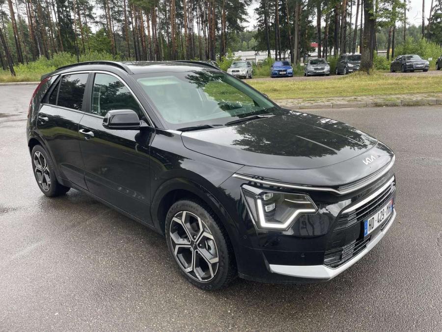 Melns Kia Niro 2025 Viļņa, ar dzinēja tilpumu 1.60 L un nobraukumu 25 tūkst. km par 22500 €, foto 7 vietnē AUTOMOTO.COM.LV