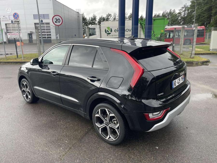 Melns Kia Niro 2025 Viļņa, ar dzinēja tilpumu 1.60 L un nobraukumu 25 tūkst. km par 22500 €, foto 13 vietnē AUTOMOTO.COM.LV