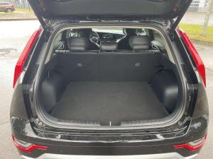 Melns Kia Niro 2025 Viļņa, ar dzinēja tilpumu 1.60 L un nobraukumu 25 tūkst. km par 22500 €, foto 15 vietnē AUTOMOTO.COM.LV