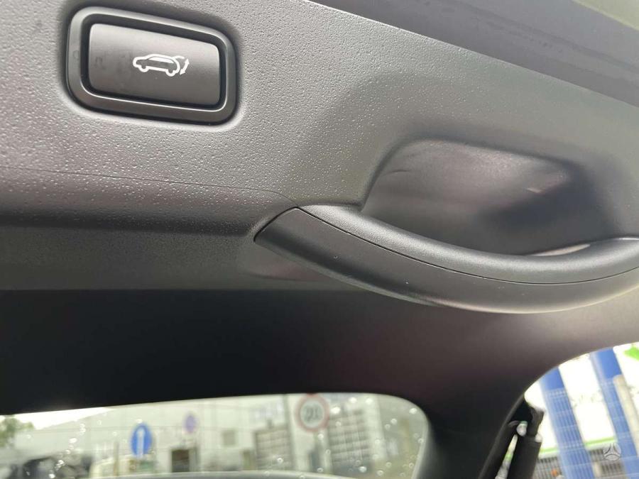 Melns Kia Niro 2025 Viļņa, ar dzinēja tilpumu 1.60 L un nobraukumu 25 tūkst. km par 22500 €, foto 16 vietnē AUTOMOTO.COM.LV
