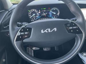 Melns Kia Niro 2025 Viļņa, ar dzinēja tilpumu 1.60 L un nobraukumu 25 tūkst. km par 22500 €, foto 33 vietnē AUTOMOTO.COM.LV