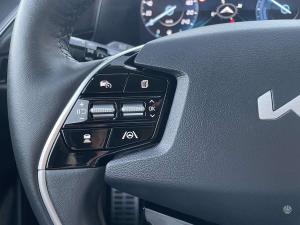 Melns Kia Niro 2025 Viļņa, ar dzinēja tilpumu 1.60 L un nobraukumu 25 tūkst. km par 22500 €, foto 42 vietnē AUTOMOTO.COM.LV