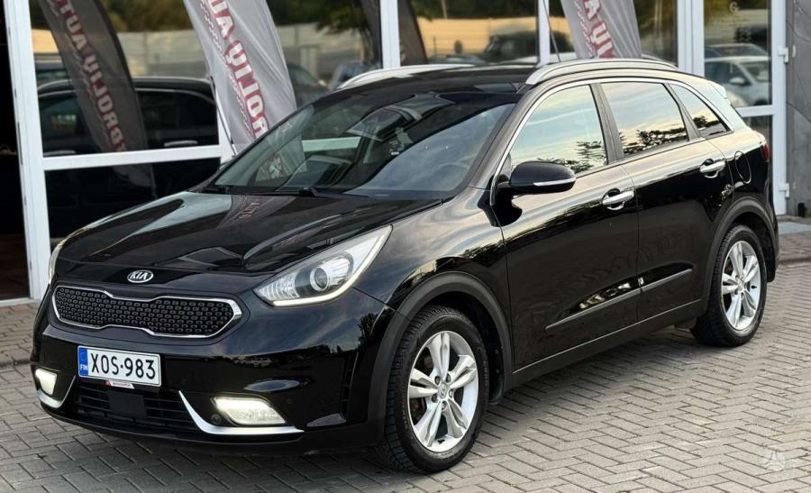 Черный Киа Niro 2018 в Радвилишкис, объемом двигателя 1.60 л и пробегом 238 тыс. км за 10650 €, фото 4 на AUTOMOTO.COM.LV