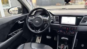Черный Киа Niro 2018 в Радвилишкис, объемом двигателя 1.60 л и пробегом 238 тыс. км за 10650 €, фото 16 на AUTOMOTO.COM.LV